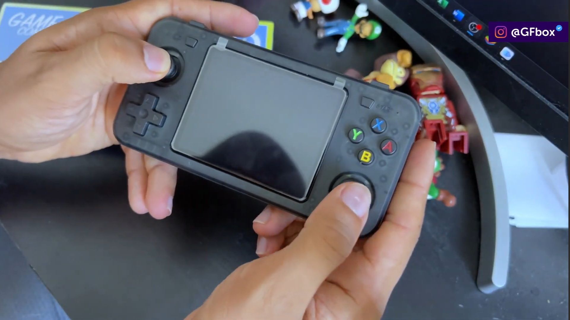 R36H: O Console Portátil Barato que Surpreende em 2025 - GFbox